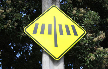 Recognising a pedestrian crossing | Drive